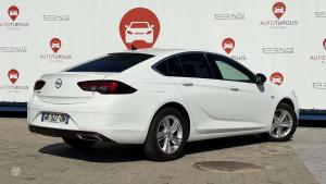 White Opel Insignia 2022 in Taurage, with an engine capacity of 2.00 L and mileage of 252 thousand km for 10800 €, photo 18 on AUTOMOTO.COM.LV