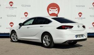 White Opel Insignia 2022 in Taurage, with an engine capacity of 2.00 L and mileage of 252 thousand km for 10800 €, photo 20 on AUTOMOTO.COM.LV