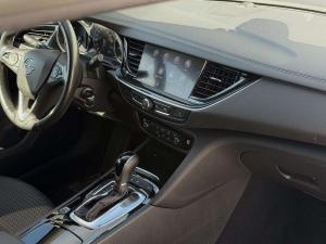 White Opel Insignia 2022 in Taurage, with an engine capacity of 2.00 L and mileage of 252 thousand km for 10800 €, photo 36 on AUTOMOTO.COM.LV