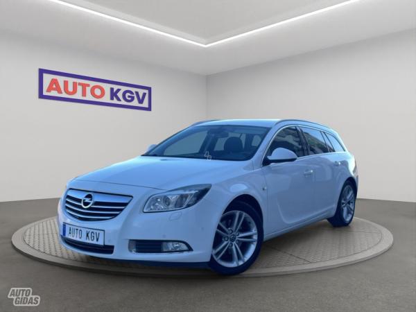 White Opel Insignia 2009 in Vilnius, with an engine capacity of 2.00 L and mileage of 343 thousand km for 3299 €, photo 1 on AUTOMOTO.COM.LV
