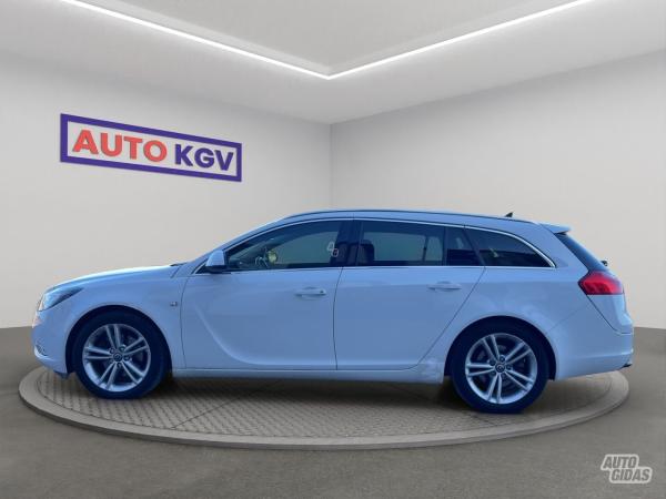 White Opel Insignia 2009 in Vilnius, with an engine capacity of 2.00 L and mileage of 343 thousand km for 3299 €, photo 2 on AUTOMOTO.COM.LV
