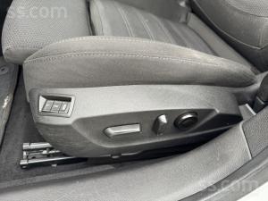 White Opel Insignia 2009 in Riga, with an engine capacity of 2.00 L and mileage of 0 thousand km for 2590 €, photo 11 on AUTOMOTO.COM.LV