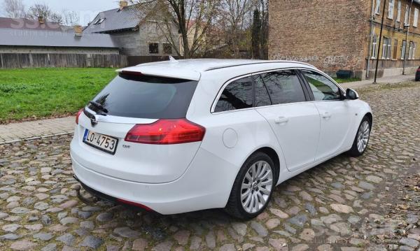 Balts Opel Insignia 2009 Jelgava, ar dzinēja tilpumu 2.00 L un nobraukumu 0 tūkst. km par 2690 €, foto 3 vietnē AUTOMOTO.COM.LV