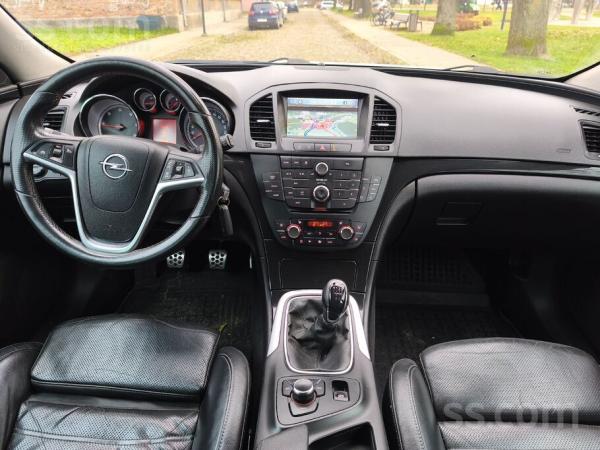 Balts Opel Insignia 2009 Jelgava, ar dzinēja tilpumu 2.00 L un nobraukumu 0 tūkst. km par 2690 €, foto 9 vietnē AUTOMOTO.COM.LV
