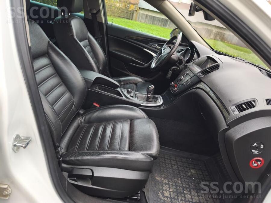Balts Opel Insignia 2009 Jelgava, ar dzinēja tilpumu 2.00 L un nobraukumu 0 tūkst. km par 2690 €, foto 12 vietnē AUTOMOTO.COM.LV