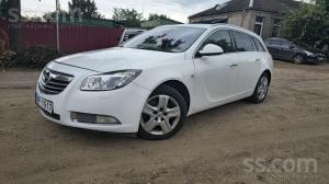 White Opel Insignia 2009 in Daugavpils, with an engine capacity of 2.00 L and mileage of 300 thousand km for 2000 €, photo  on AUTOMOTO.COM.LV