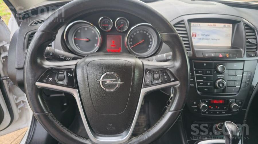 Balts Opel Insignia 2009 Daugavpils, ar dzinēja tilpumu 2.00 L un nobraukumu 300 tūkst. km par 2000 €, foto 8 vietnē AUTOMOTO.COM.LV