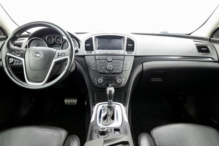 Balts Opel Insignia 2009 Tallina, ar dzinēja tilpumu 2.00 L un nobraukumu 338 tūkst. km par 2699 €, foto 6 vietnē AUTOMOTO.COM.LV