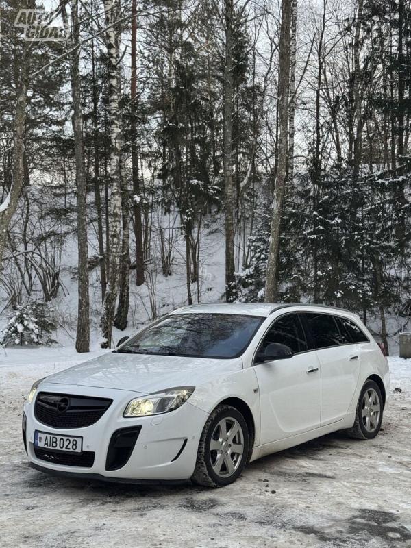 White Opel Insignia 2010 in Alytus, with an engine capacity of 2.00 L and mileage of 277 thousand km for 3700 €, photo 2 on AUTOMOTO.COM.LV