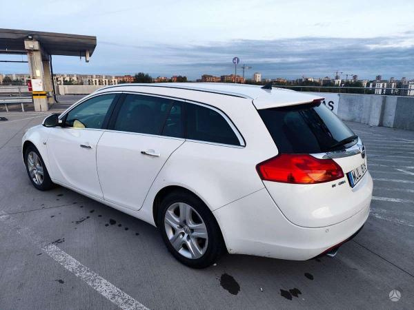 Balts Opel Insignia 2010 Viļņa, ar dzinēja tilpumu 1.96 L un nobraukumu 277 tūkst. km par 2100 €, foto 6 vietnē AUTOMOTO.COM.LV
