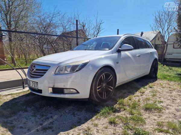 Balts Opel Insignia 2010 Klaipėda, ar dzinēja tilpumu 2.00 L un nobraukumu 332 tūkst. km par 3400 €, foto 1 vietnē AUTOMOTO.COM.LV