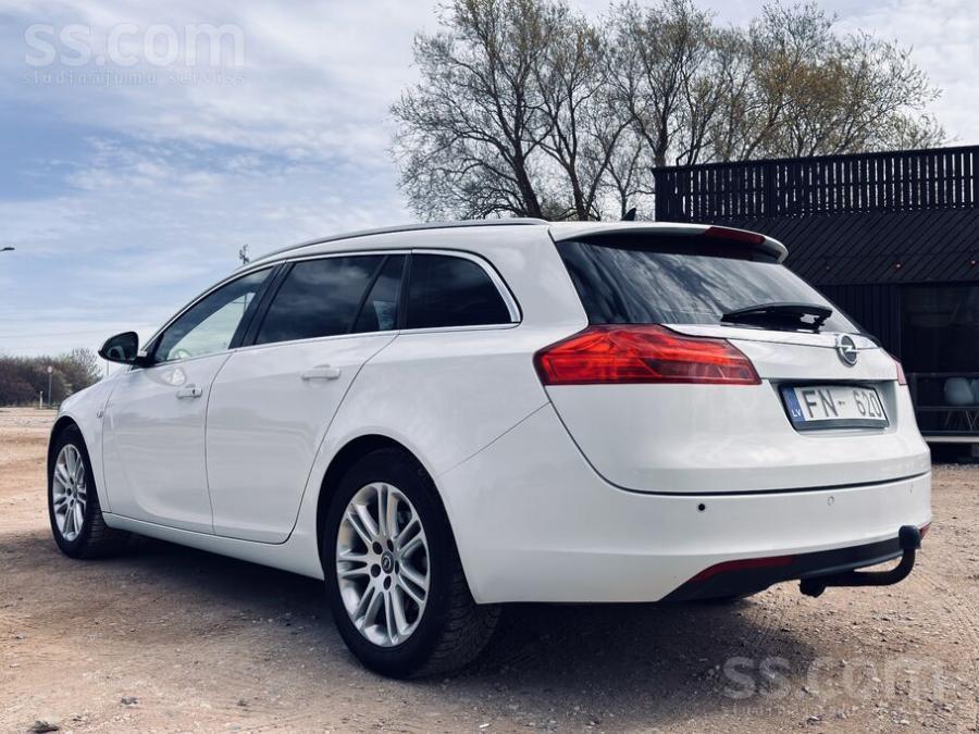 Balts Opel Insignia 2010 Liepāja, ar dzinēja tilpumu 2.00 L un nobraukumu 261 tūkst. km par 3850 €, foto 4 vietnē AUTOMOTO.COM.LV