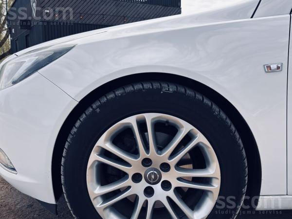 Balts Opel Insignia 2010 Liepāja, ar dzinēja tilpumu 2.00 L un nobraukumu 261 tūkst. km par 3850 €, foto 6 vietnē AUTOMOTO.COM.LV