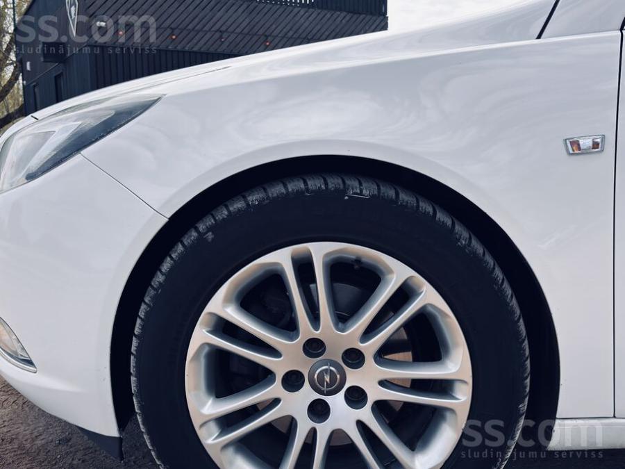 Balts Opel Insignia 2010 Liepāja, ar dzinēja tilpumu 2.00 L un nobraukumu 261 tūkst. km par 3850 €, foto 7 vietnē AUTOMOTO.COM.LV