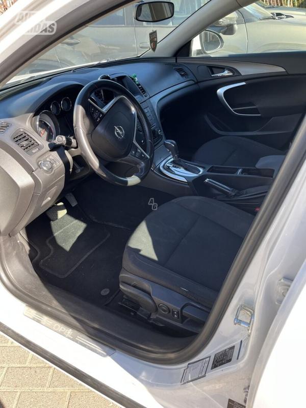 Balts Opel Insignia 2010 Panevēža, ar dzinēja tilpumu 2.00 L un nobraukumu 309 tūkst. km par 2750 €, foto 7 vietnē AUTOMOTO.COM.LV