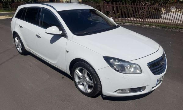 Balts Opel Insignia 2010 Kauņa, ar dzinēja tilpumu 1.96 L un nobraukumu 257 tūkst. km par 4200 €, foto 2 vietnē AUTOMOTO.COM.LV