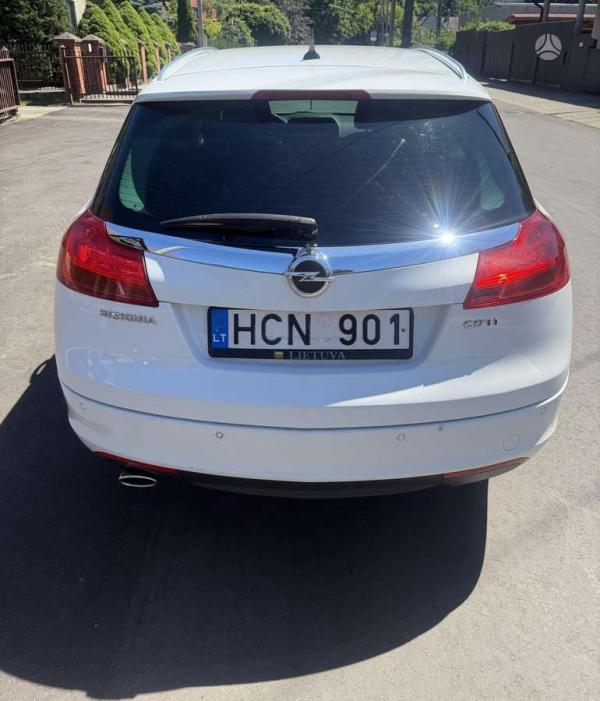 Balts Opel Insignia 2010 Kauņa, ar dzinēja tilpumu 1.96 L un nobraukumu 257 tūkst. km par 4200 €, foto 4 vietnē AUTOMOTO.COM.LV