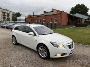 Balts Opel Insignia 2010 Ventspils, ar dzinēja tilpumu 2.00 L un nobraukumu 266 tūkst. km par 3990 €, foto 4 vietnē AUTOMOTO.COM.LV