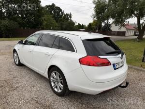 Balts Opel Insignia 2010 Ventspils, ar dzinēja tilpumu 2.00 L un nobraukumu 266 tūkst. km par 3990 €, foto 9 vietnē AUTOMOTO.COM.LV