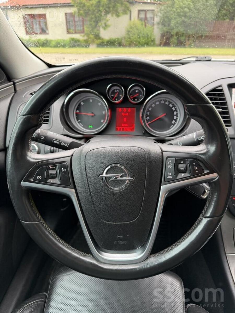 Balts Opel Insignia 2010 Ventspils, ar dzinēja tilpumu 2.00 L un nobraukumu 266 tūkst. km par 3990 €, foto 12 vietnē AUTOMOTO.COM.LV