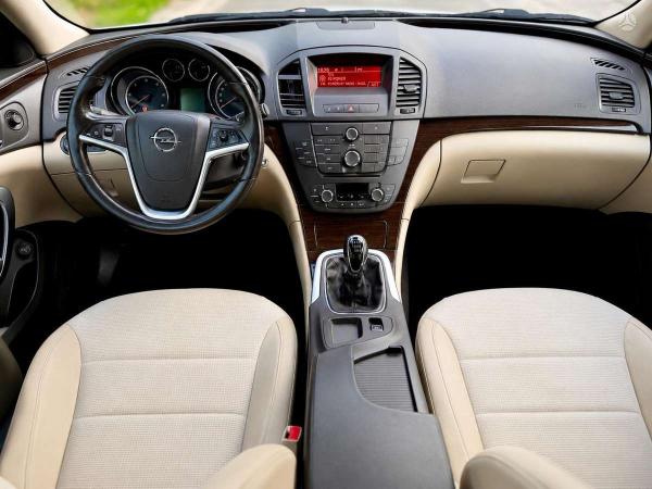 Опель Инсигния 2010 в Вильнюс на AUTOMOTO.COM.LV Белый Опель Инсигния 2010 в Вильнюс, объемом двигателя 1.96 л и пробегом 312 тыс. км за 2300 €, фото 8 на AUTOMOTO.COM.LV