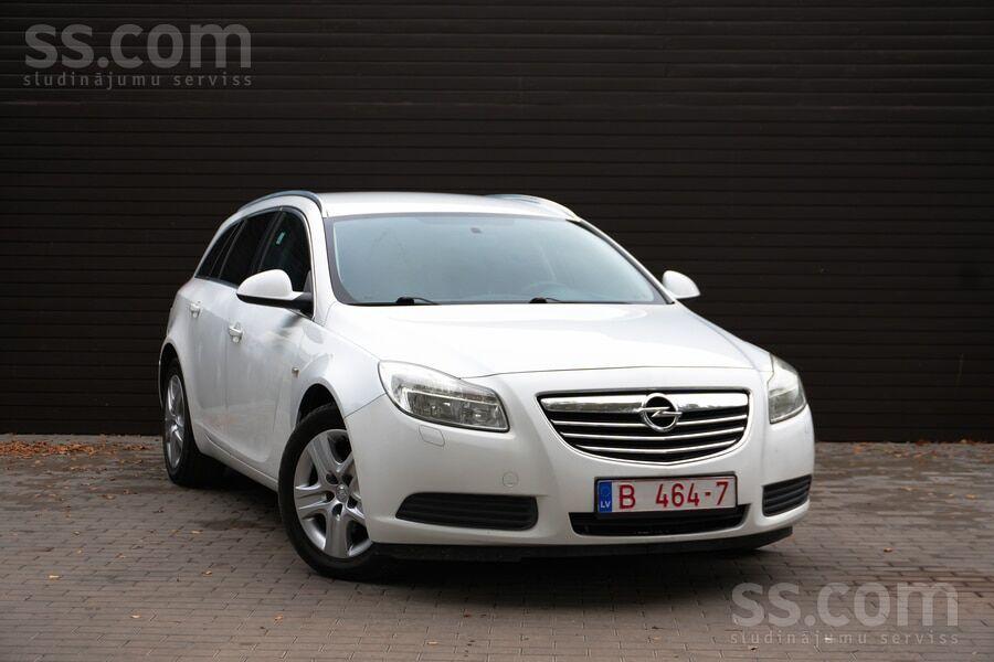 Balts Opel Insignia 2010 Rīga, ar dzinēja tilpumu 2.00 L un nobraukumu 289 tūkst. km par 3490 €, foto 3 vietnē AUTOMOTO.COM.LV