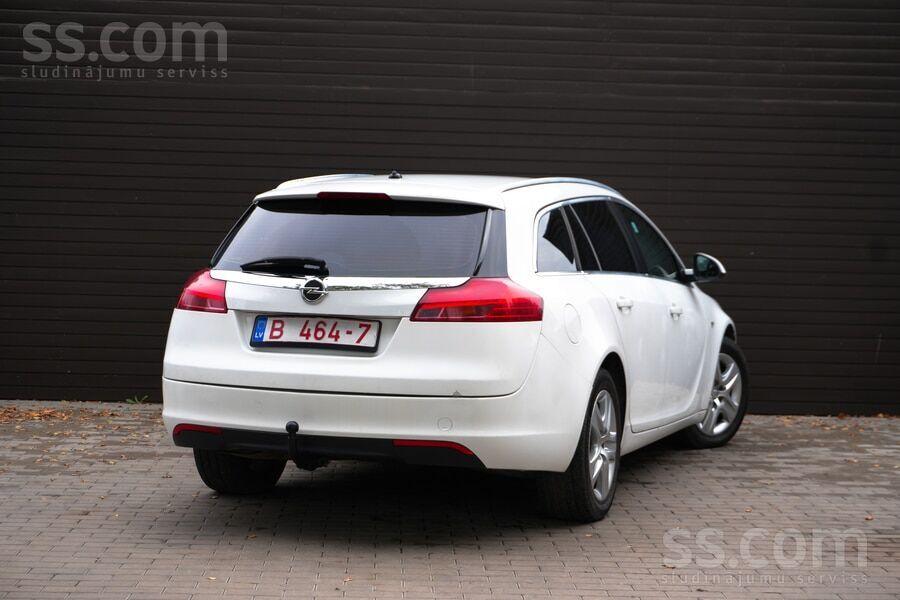Balts Opel Insignia 2010 Rīga, ar dzinēja tilpumu 2.00 L un nobraukumu 289 tūkst. km par 3490 €, foto 4 vietnē AUTOMOTO.COM.LV