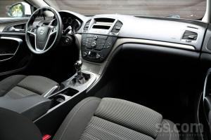 Balts Opel Insignia 2010 Rīga, ar dzinēja tilpumu 2.00 L un nobraukumu 289 tūkst. km par 3490 €, foto 6 vietnē AUTOMOTO.COM.LV