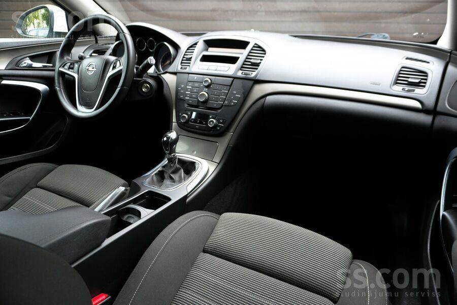 Balts Opel Insignia 2010 Rīga, ar dzinēja tilpumu 2.00 L un nobraukumu 289 tūkst. km par 3490 €, foto 6 vietnē AUTOMOTO.COM.LV