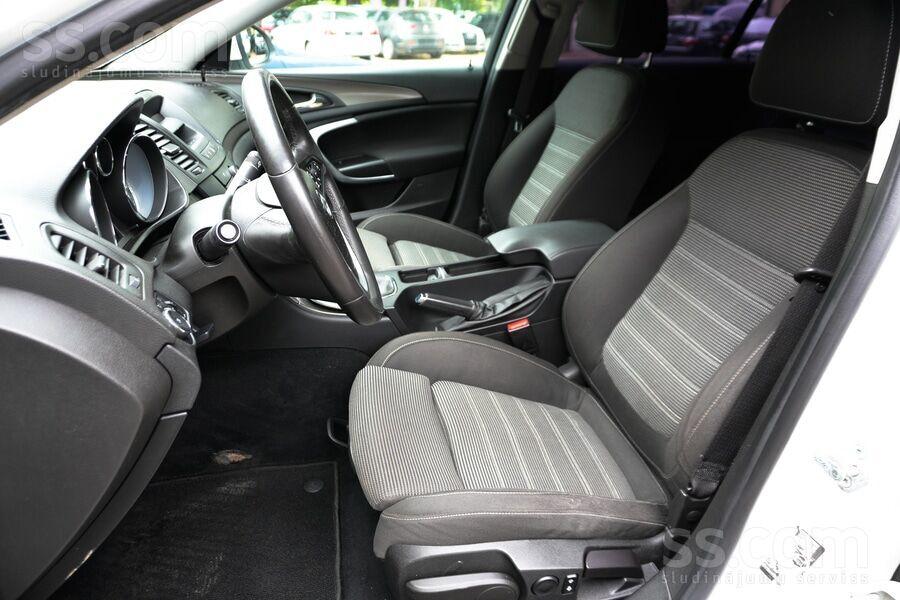 Balts Opel Insignia 2010 Rīga, ar dzinēja tilpumu 2.00 L un nobraukumu 289 tūkst. km par 3490 €, foto 8 vietnē AUTOMOTO.COM.LV