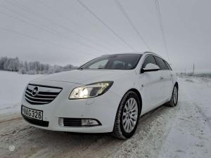 Balts Opel Insignia 2011 Šauļi, ar dzinēja tilpumu 1.96 L un nobraukumu 204 tūkst. km par 3800 €, foto  vietnē AUTOMOTO.COM.LV