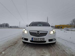 Balts Opel Insignia 2011 Šauļi, ar dzinēja tilpumu 1.96 L un nobraukumu 204 tūkst. km par 3800 €, foto 3 vietnē AUTOMOTO.COM.LV
