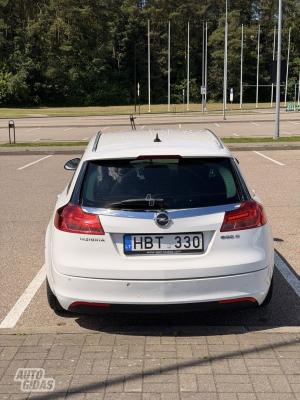 White Opel Insignia 2011 in Vilnius, with an engine capacity of 2.00 L and mileage of 274 thousand km for 2600 €, photo 5 on AUTOMOTO.COM.LV