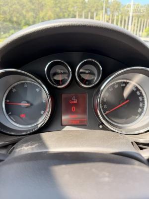 White Opel Insignia 2011 in Vilnius, with an engine capacity of 2.00 L and mileage of 274 thousand km for 2600 €, photo 21 on AUTOMOTO.COM.LV