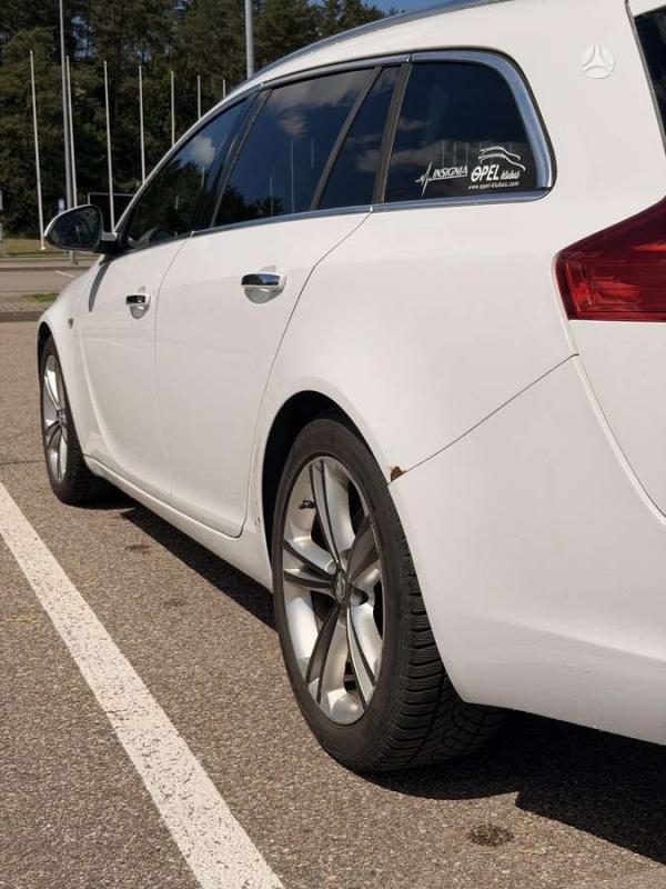 Balts Opel Insignia 2011 Viļņa, ar dzinēja tilpumu 1.96 L un nobraukumu 274 tūkst. km par 2400 €, foto 6 vietnē AUTOMOTO.COM.LV