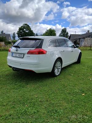 Balts Opel Insignia 2011 Tallina, ar dzinēja tilpumu 2.00 L un nobraukumu 273 tūkst. km par 4499 €, foto 4 vietnē AUTOMOTO.COM.LV
