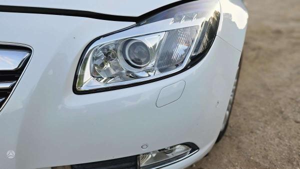 Balts Opel Insignia 2011 Kauņa, ar dzinēja tilpumu 1.36 L un nobraukumu 257 tūkst. km par 3300 €, foto 8 vietnē AUTOMOTO.COM.LV