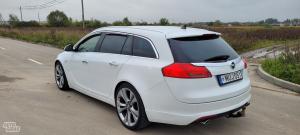 White Opel Insignia 2011 in Siauliai, with an engine capacity of 2.00 L and mileage of 261 thousand km for 3500 €, photo 6 on AUTOMOTO.COM.LV