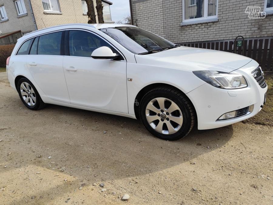 Balts Opel Insignia 2012 Telšiai, ar dzinēja tilpumu 2.00 L un nobraukumu 244 tūkst. km par 2000 €, foto 2 vietnē AUTOMOTO.COM.LV