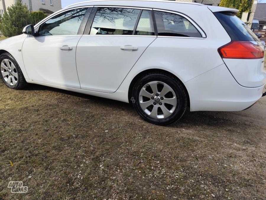 Balts Opel Insignia 2012 Telšiai, ar dzinēja tilpumu 2.00 L un nobraukumu 244 tūkst. km par 2000 €, foto 4 vietnē AUTOMOTO.COM.LV