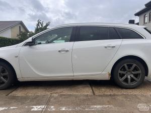 Balts Opel Insignia 2012 Kauņa, ar dzinēja tilpumu 2.00 L un nobraukumu 283 tūkst. km par 3000 €, foto 4 vietnē AUTOMOTO.COM.LV
