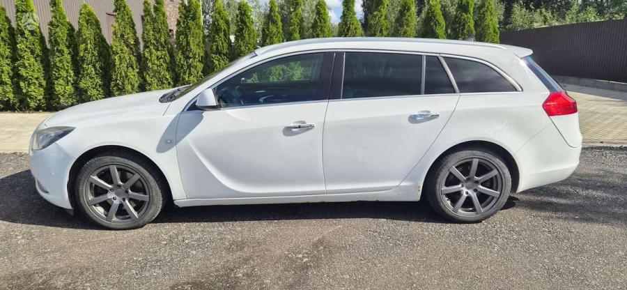 Balts Opel Insignia 2012 Viļņa, ar dzinēja tilpumu 1.96 L un nobraukumu 286 tūkst. km par 3000 €, foto 3 vietnē AUTOMOTO.COM.LV