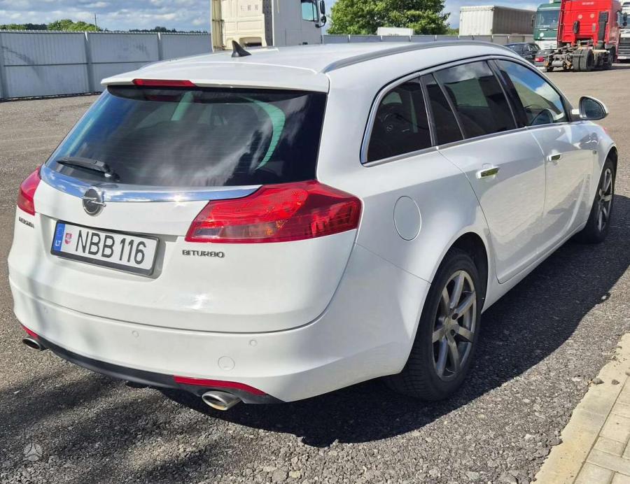 Balts Opel Insignia 2012 Viļņa, ar dzinēja tilpumu 1.96 L un nobraukumu 286 tūkst. km par 3000 €, foto 6 vietnē AUTOMOTO.COM.LV