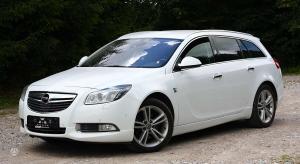 White Opel Insignia 2012 in Kretinga, with an engine capacity of 1.96 L and mileage of 287 thousand km for 4999 €, photo 8 on AUTOMOTO.COM.LV