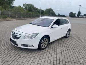White Opel Insignia 2012 in Marijampole, with an engine capacity of 1.96 L and mileage of 228 thousand km for 3800 €, photo  on AUTOMOTO.COM.LV