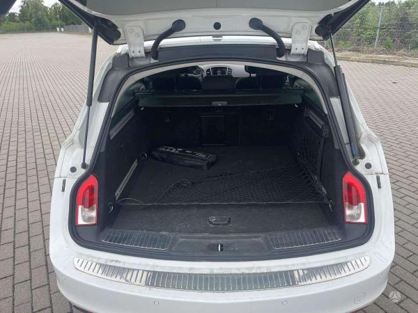 Balts Opel Insignia 2012 Marijampole, ar dzinēja tilpumu 1.96 L un nobraukumu 228 tūkst. km par 3800 €, foto 8 vietnē AUTOMOTO.COM.LV