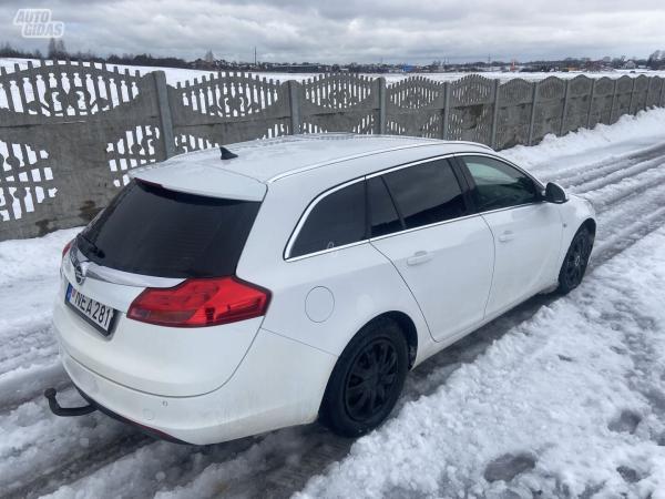 Balts Opel Insignia 2013 Klaipėda, ar dzinēja tilpumu 1.40 L un nobraukumu 30 tūkst. km par 2550 €, foto 2 vietnē AUTOMOTO.COM.LV