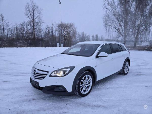 White Opel Insignia 2013 in Marijampole, with an engine capacity of 1.96 L and mileage of 270 thousand km for 5200 €, photo 9 on AUTOMOTO.COM.LV