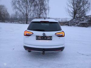 White Opel Insignia 2013 in Marijampole, with an engine capacity of 1.96 L and mileage of 270 thousand km for 5200 €, photo 10 on AUTOMOTO.COM.LV