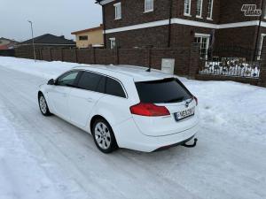 White Opel Insignia 2013 in Klaipeda, with an engine capacity of 1.40 L and mileage of 300 thousand km for 2250 €, photo 4 on AUTOMOTO.COM.LV